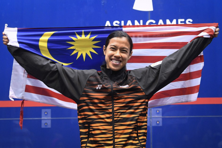 Nicol David. Wanita Asia Pertama Digelar Ratu Skuasy Dunia. - Naluri Kini